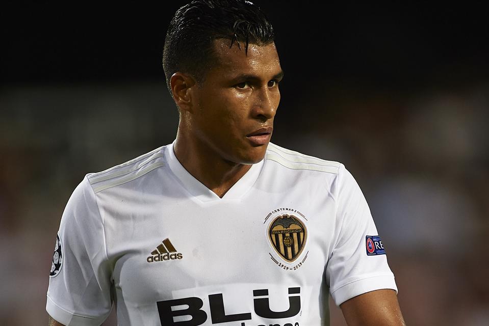 Barca pojačava obranu rezervom Valencije