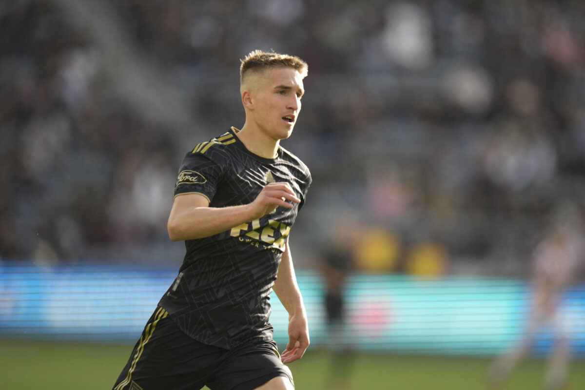 Biuk zamijenjen na poluvremenu, a ne daju mu da igra na Euru - Sportklub