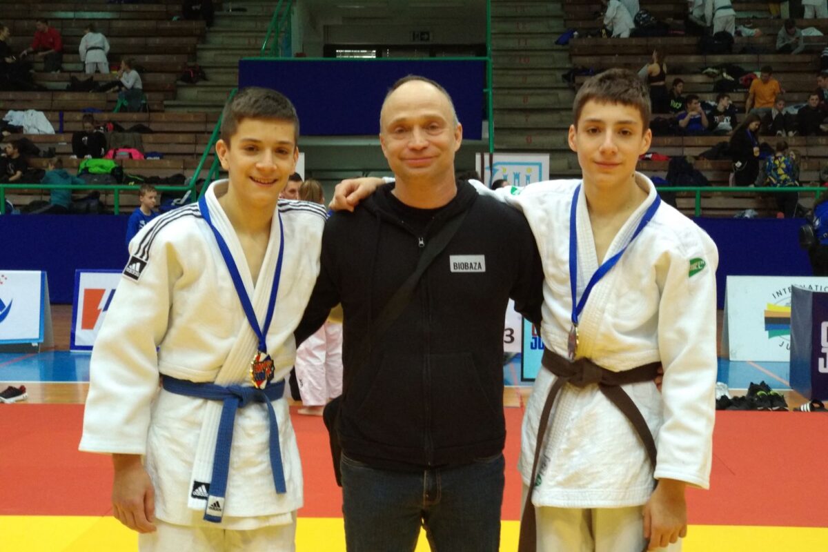 Gruzijac Mate nosio Hrvata Luku do postolja - Sportklub