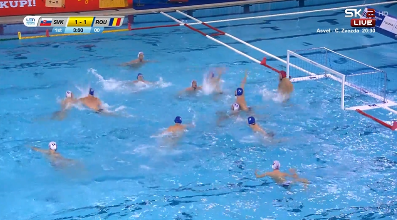 VIDEO: Kakva obrana udarca u zadnjoj sekundi - glavom! - Sportklub