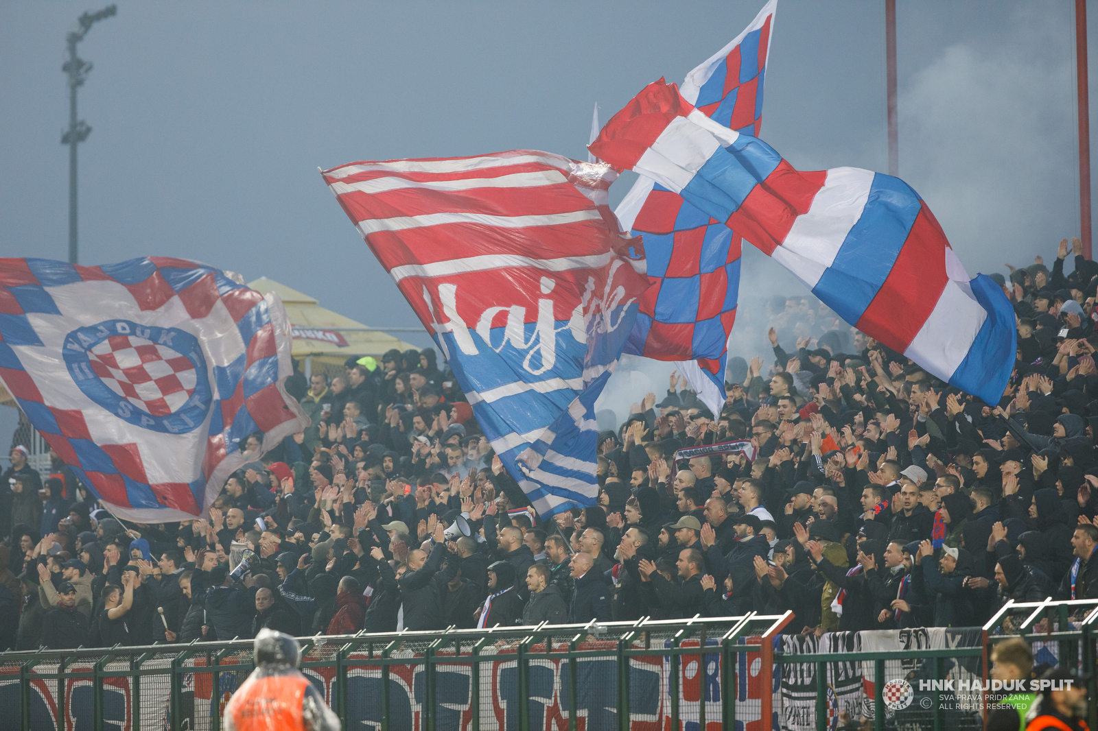 Torcida protiv Lokomotive slavi rođendan, poslala je važnu poruku ...