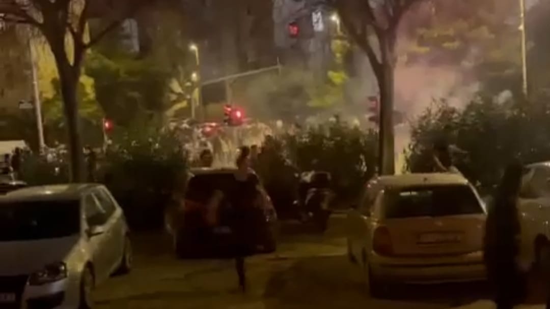 VIDEO: Nakon Poljuda, neredi počeli po cijelom Splitu, policija se bori ...