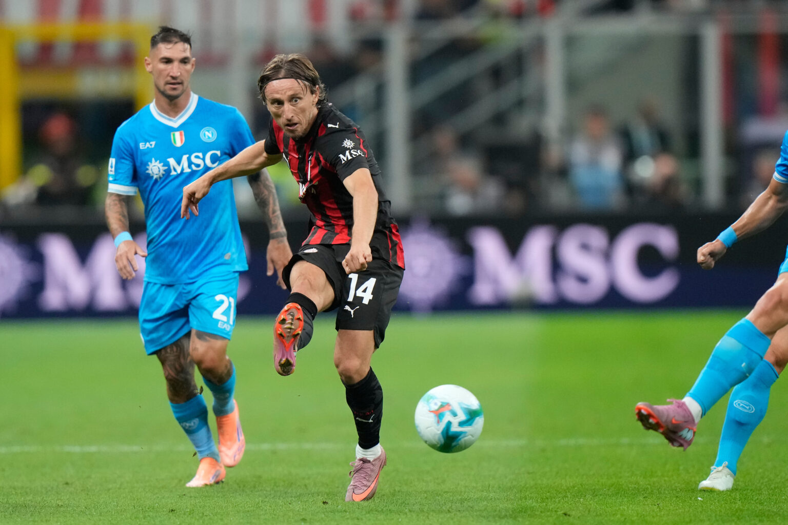 Modrićev Milan novi je lider Serie A! U derbiju su srušili aktualnog ...